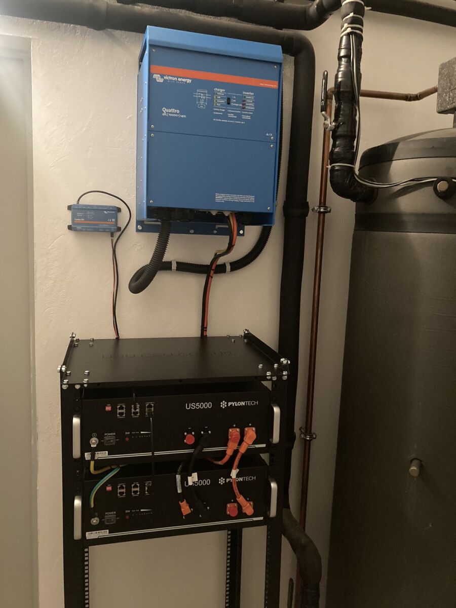 Kyiv region: Victron Energy 10/10 kW backup system with Pylontech ...